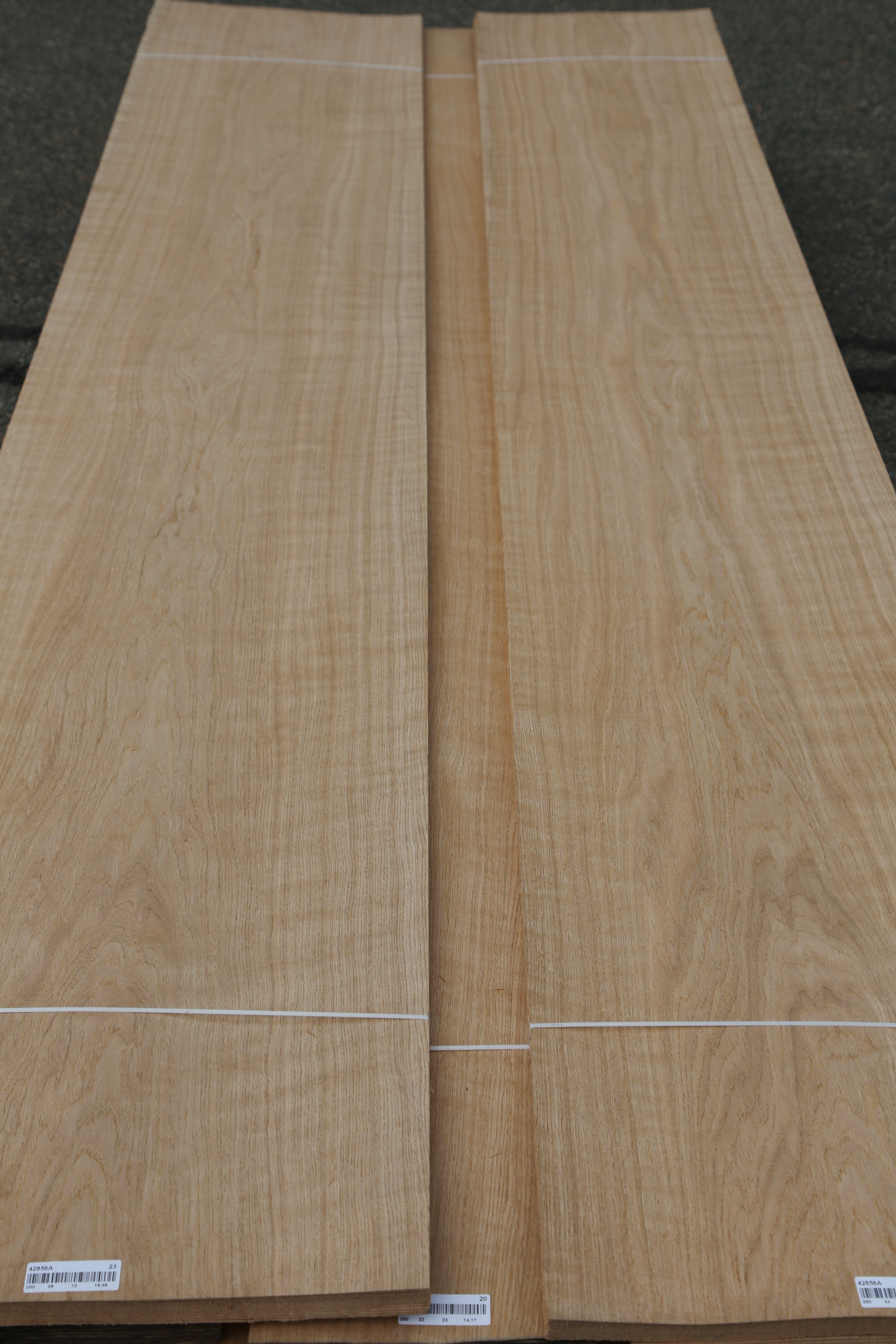 Přírodní dýha Dub evropský | Dyhy.cz