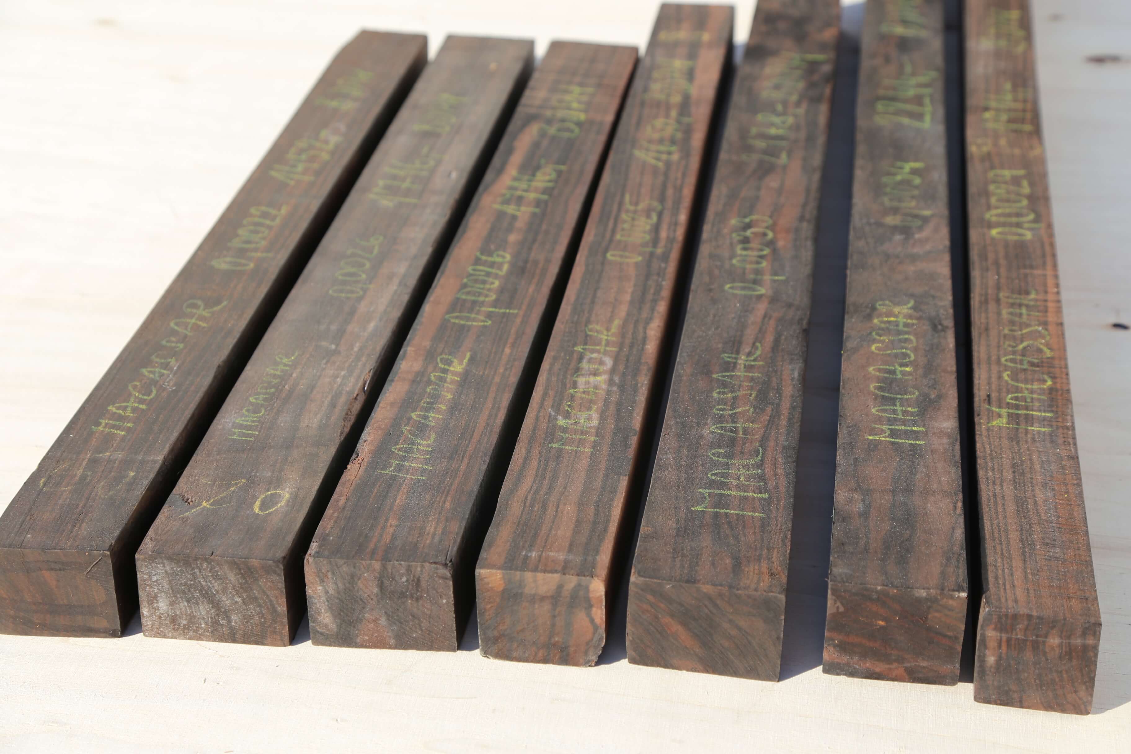 Macassar / Speciality | Dyhy.cz