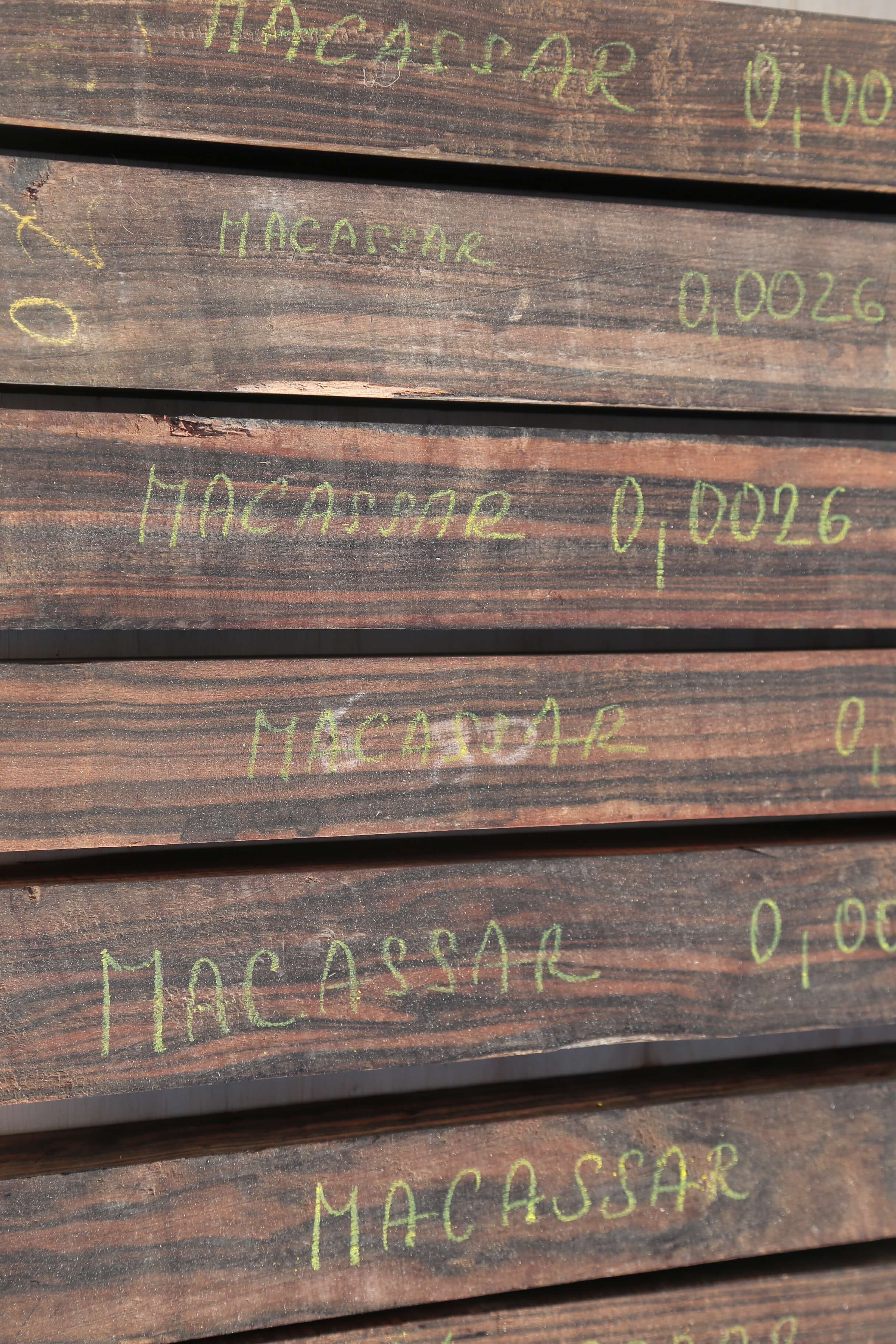 Macassar / Speciality | Dyhy.cz